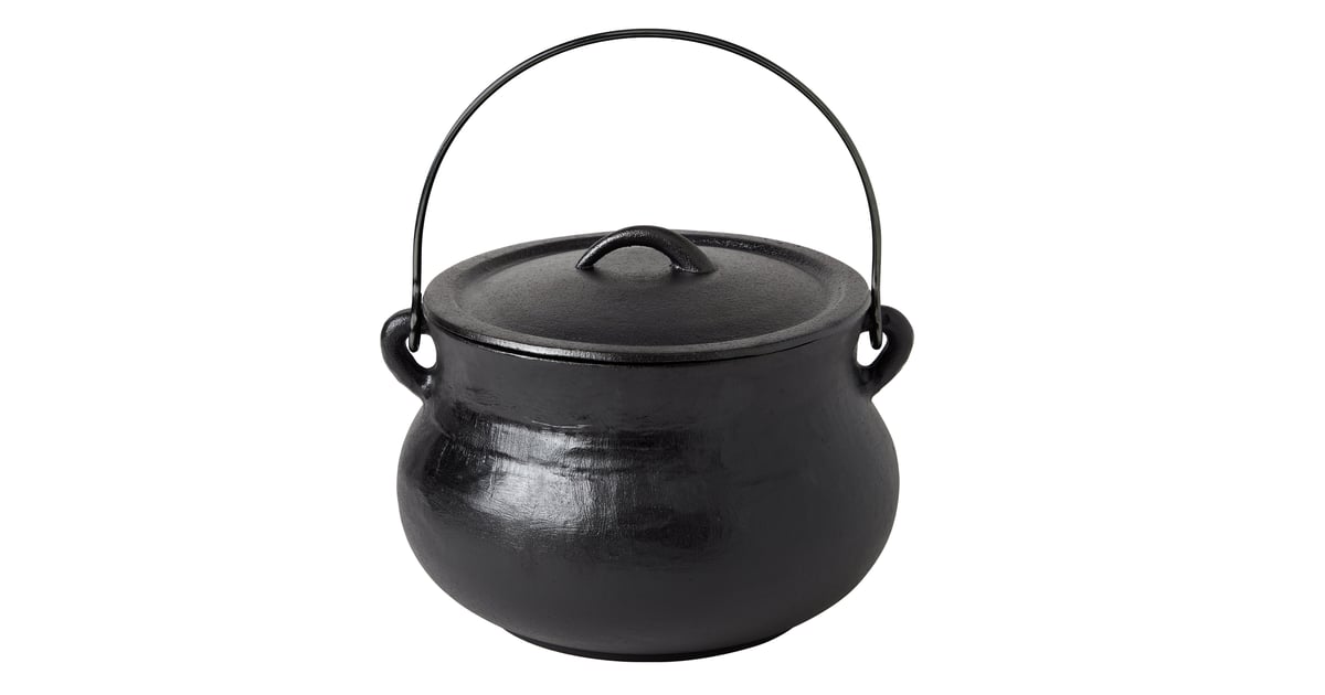 Track Smith & Clark 4 qt Pre-Seasoned Cast Iron Covered Cauldron with